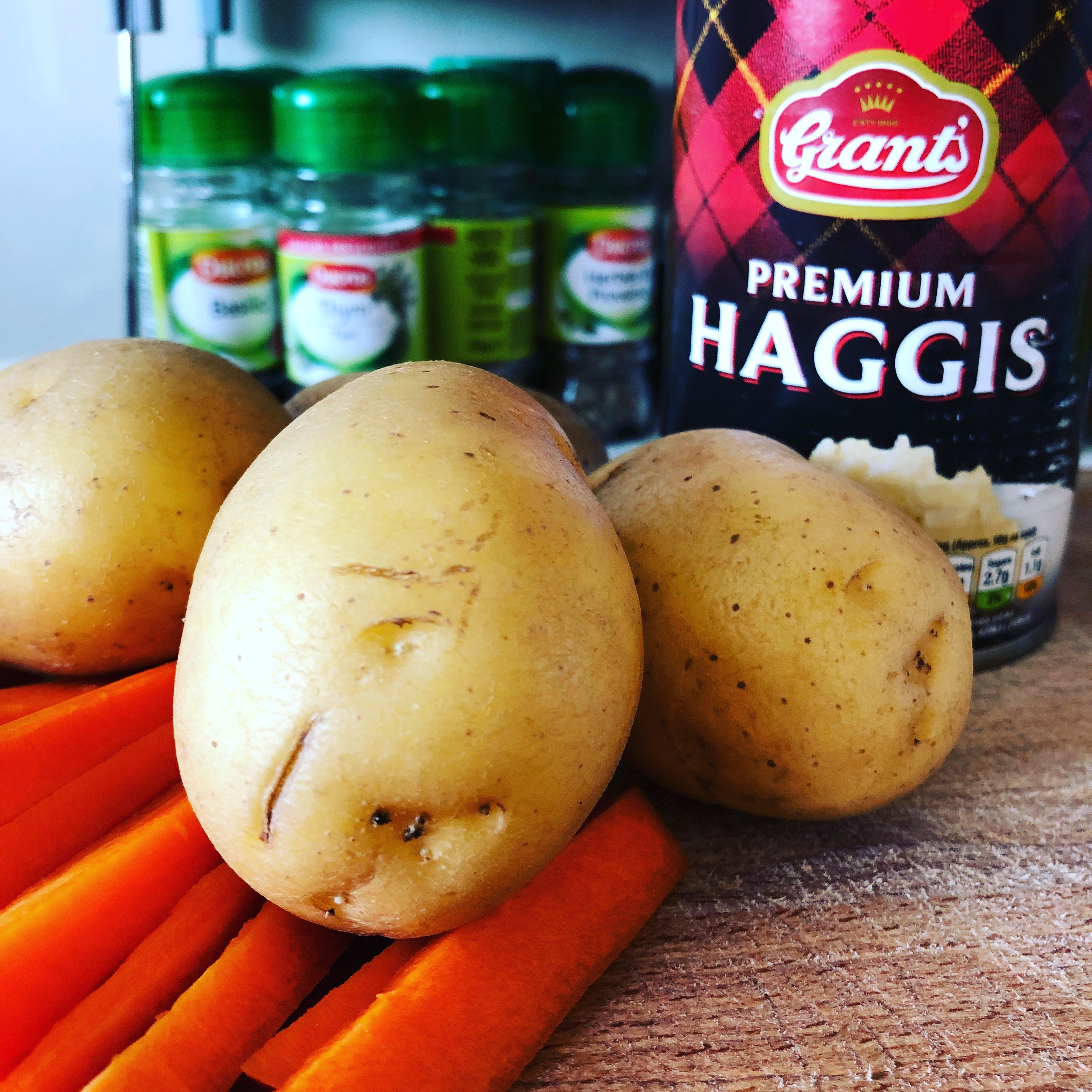 Haggis, Tatties and Nae Selfies – Catriona Turner Books & Blog
